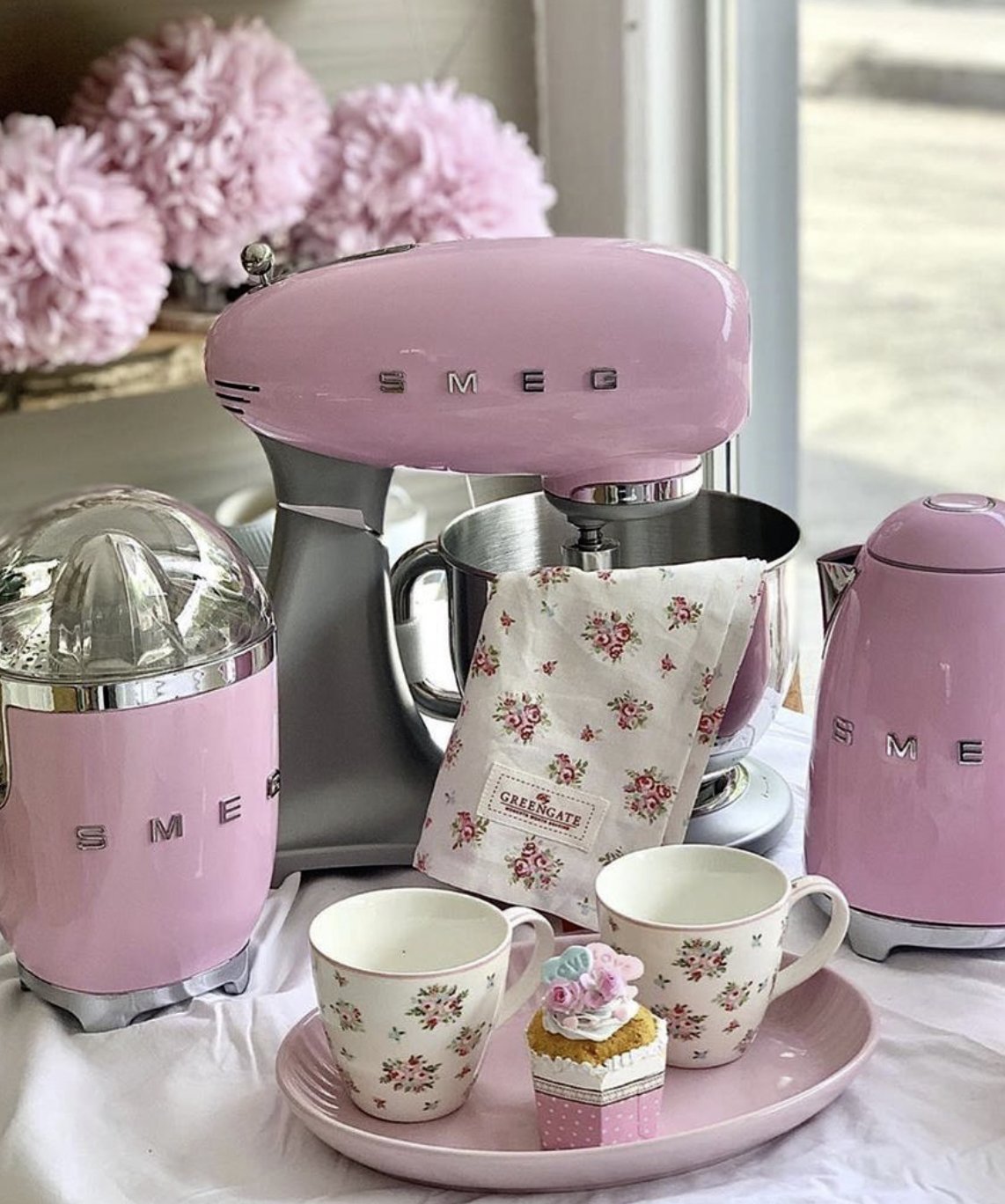 21+ Unique Pink kitchen Decor Ideas You'll Love! - thedecorhomer.com