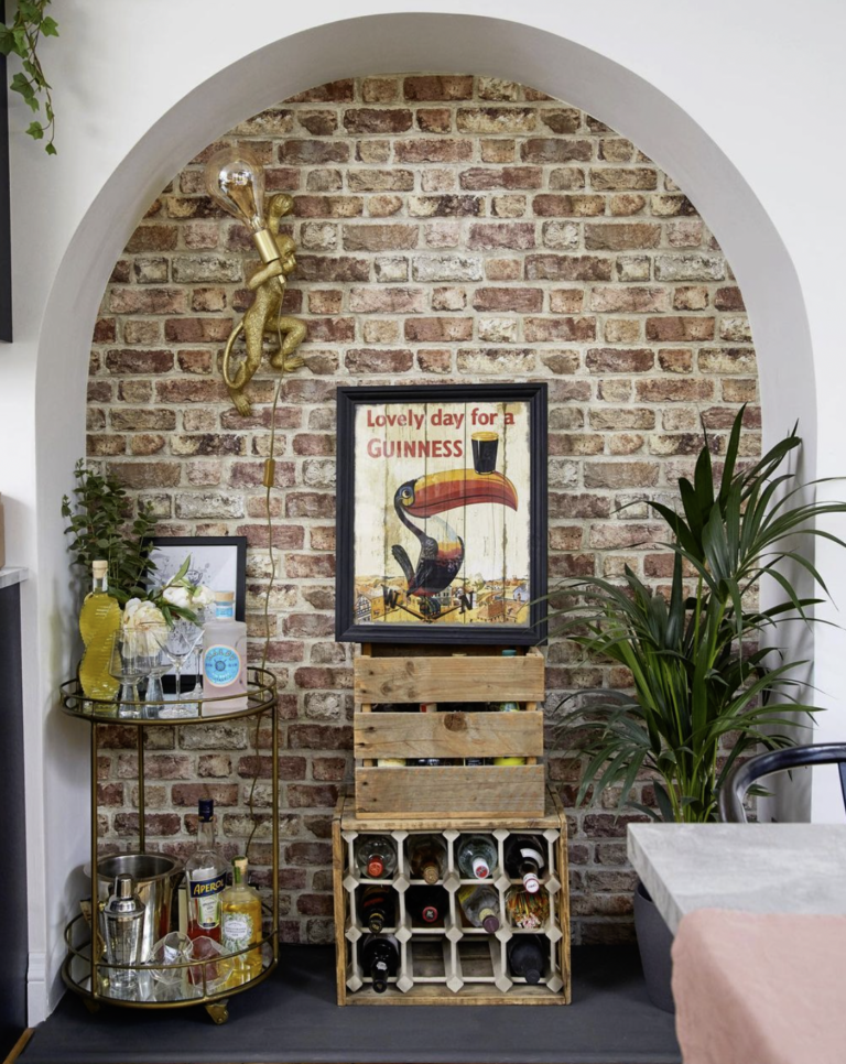 30 Chic Small Home Bar Ideas For Your Place! - thedecorhomer.com